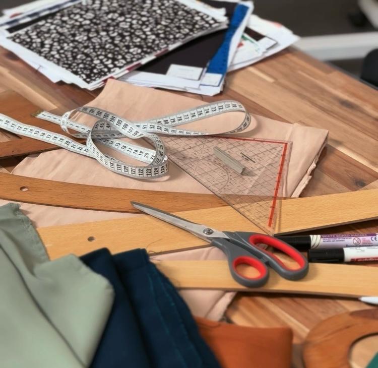 MODA TASARIM KURSLARI – Atölye Kaja